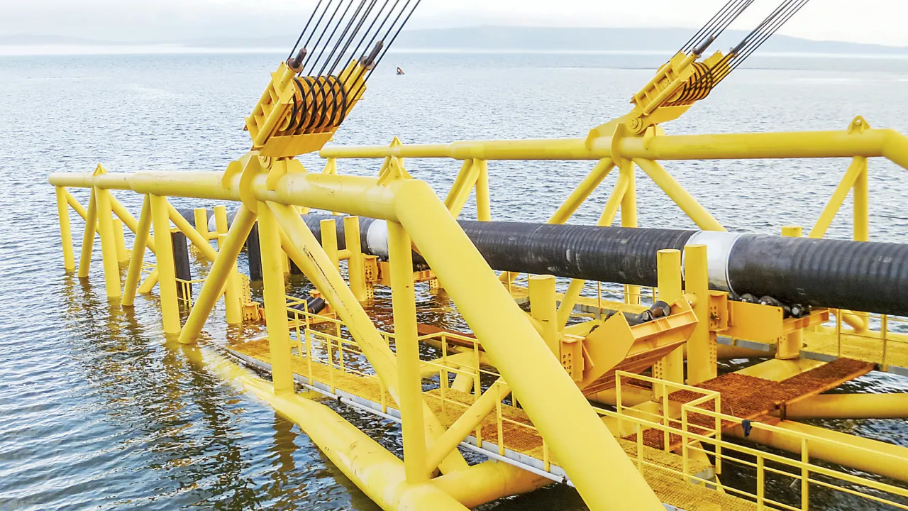 Σταυροδρόμι... καλωδίων η Ελλάδα. | e-enimerosi.com